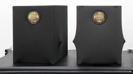 Gold Note Diana I black - Bookshelf Speaker - HomeCineSolutions