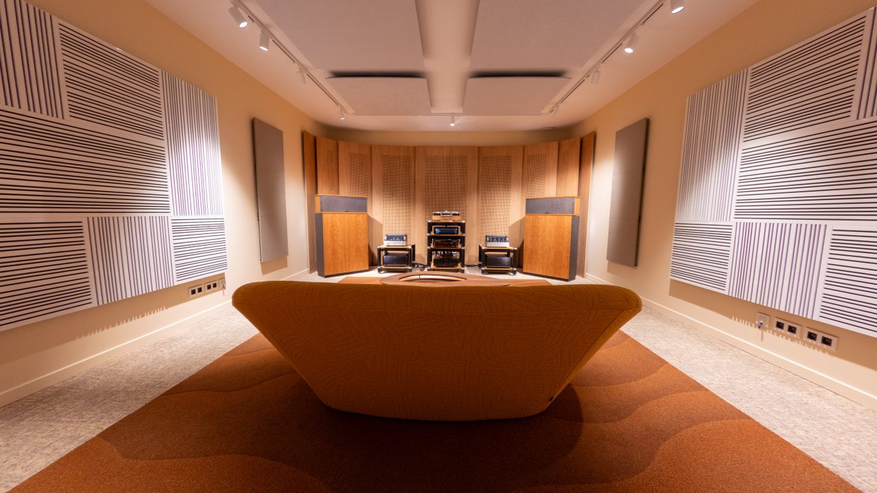 Auditorium 4 - Haute-Fidélité · HomeCineSolutions